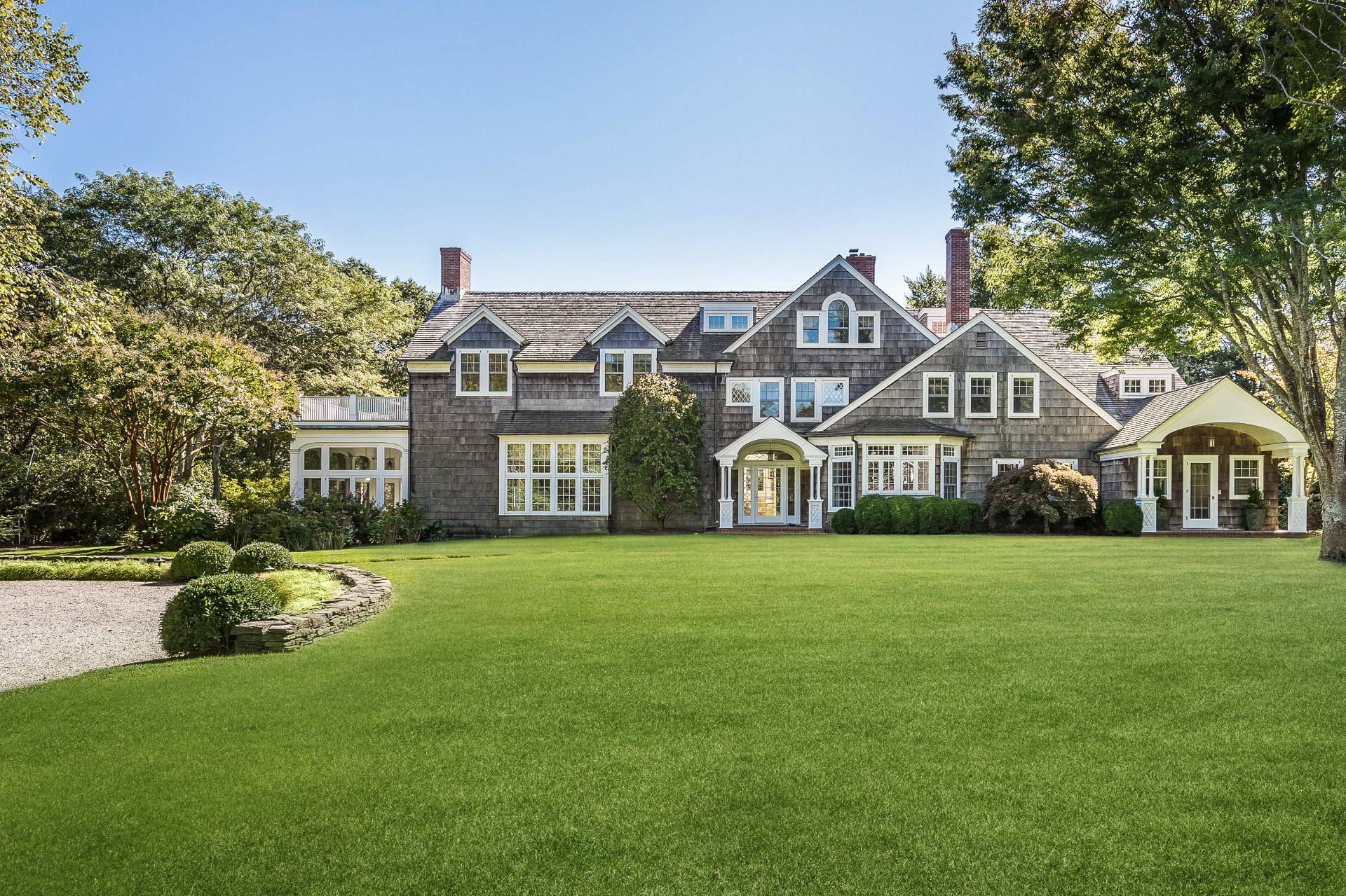 Hamptons Monthly Market Movement - Bespoke Real Estate