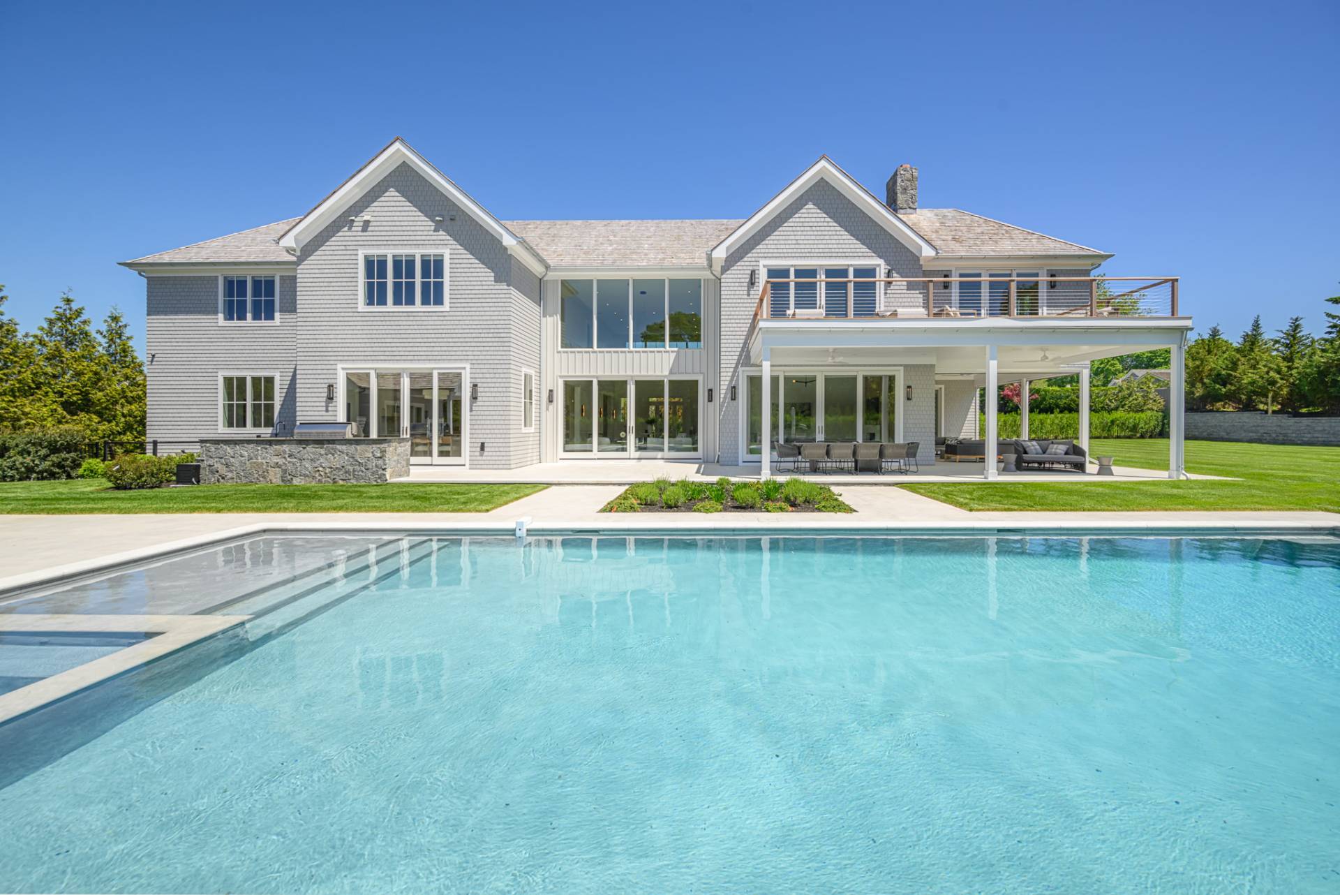 Hamptons Monthly Market Movement - Bespoke Real Estate